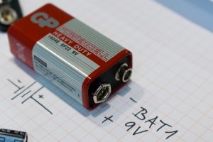 Obvod 555 pro úplné začátečníky – µArt.cz